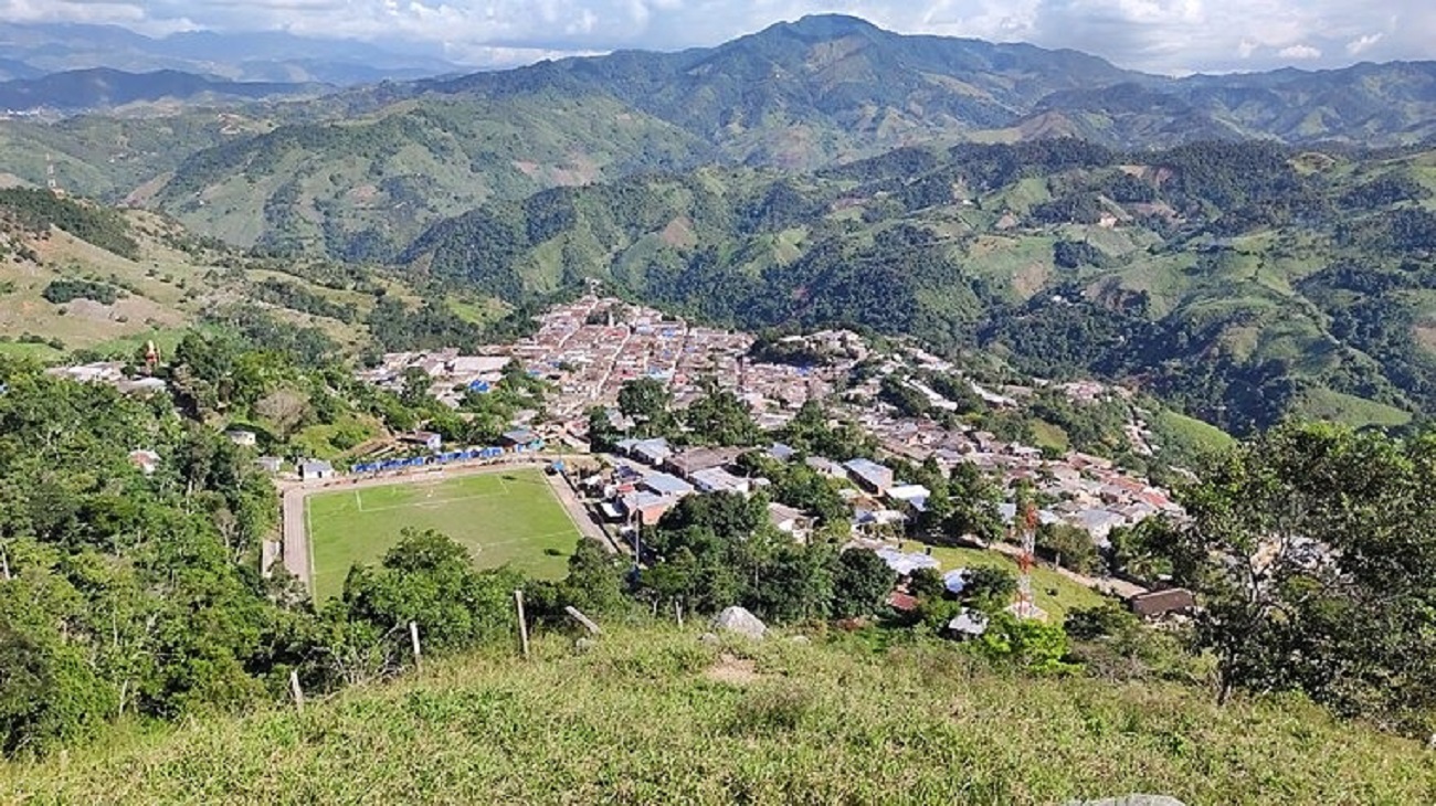 Enfrentamientos entre el ELN y disidencias de las FARC en el Catatumbo ...